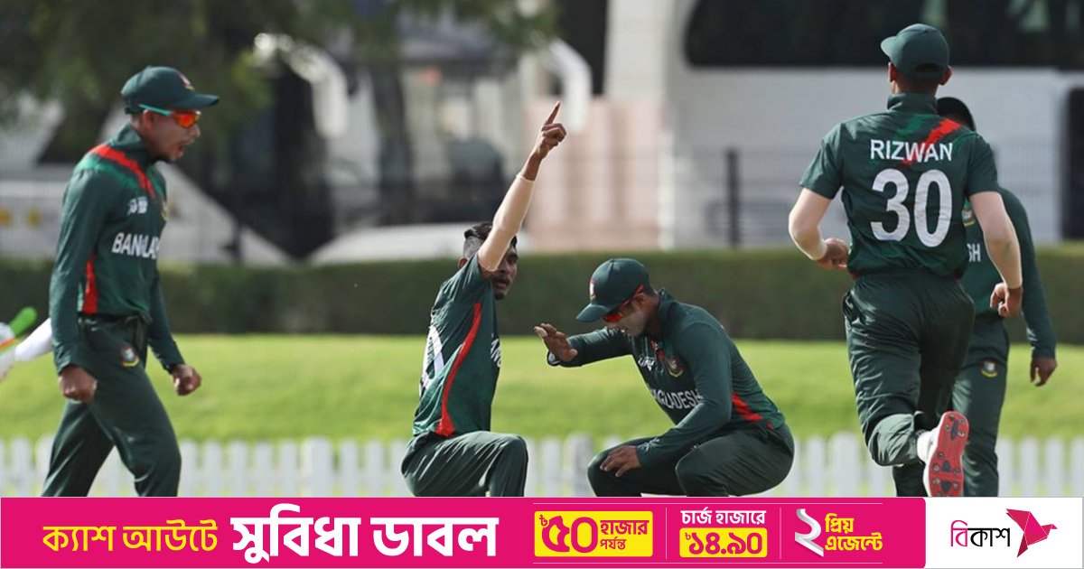 বাংলাদেশের বোলিং তোপে দিশেহারা আরব আমিরাত